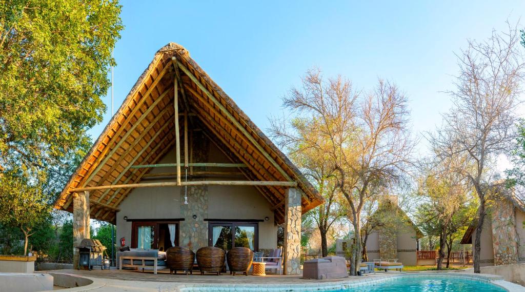 Why not book one of South Africa's Bush Lodges with Escape To The Country?